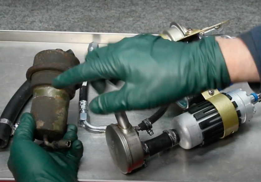 CIS FID Fuel Accumulator Opened Up | Fuel Delivery Problem ...