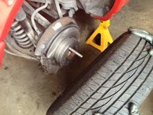Mounting a Mercedes Wheel on the Hub | Suspension Problem ...