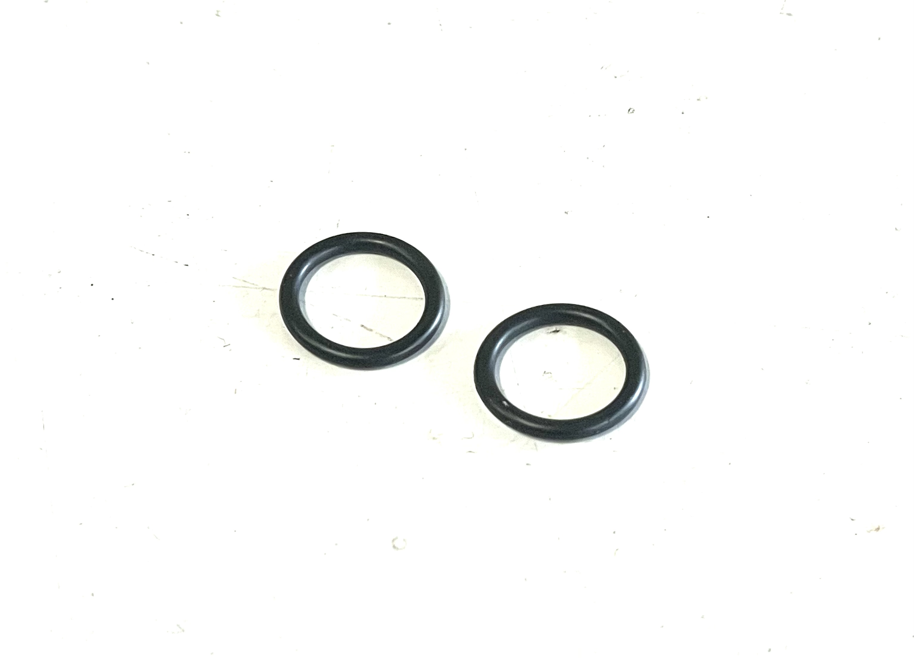 722.9 Transmission Oil Cooler Line to Transmission Housing Seals x 2 ...