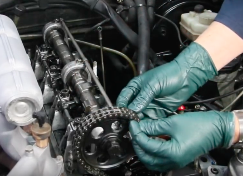 How to Check Internal Engine Timing to Determine Timing Chain Stretch ...
