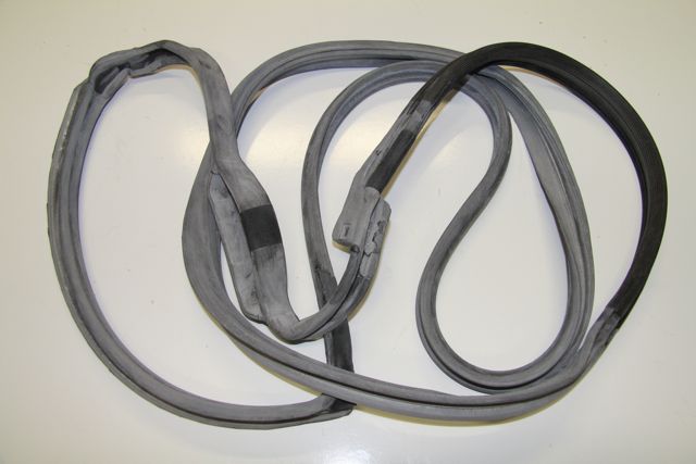 W123 Chassis Sedan Passenger REAR Door Seal | Product | MercedesSource.com