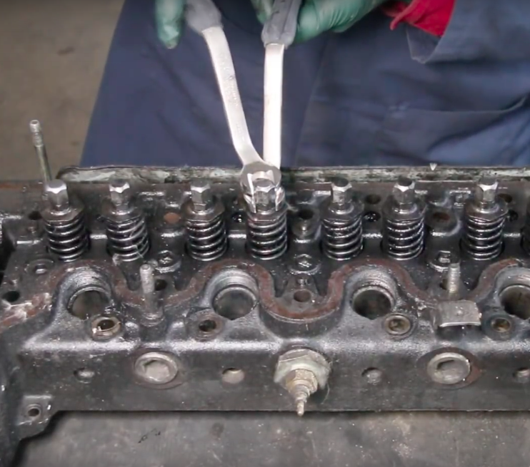 Why Won't My Mercedes Diesel Valves Adjust Properly? | Engine Problem ...