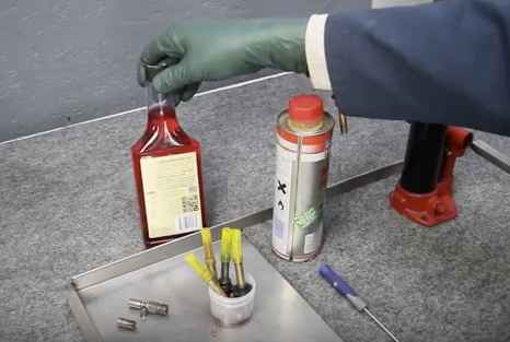 How to Thoroughly Clean Gas CIS Fuel Injectors | Fuel Delivery Problem ...