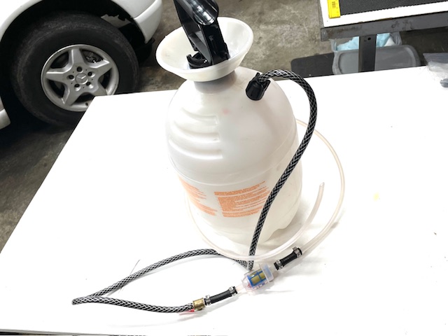 Universal Rapid-Fill Pressure Tank - Transmission + Rear End + Transfer ...