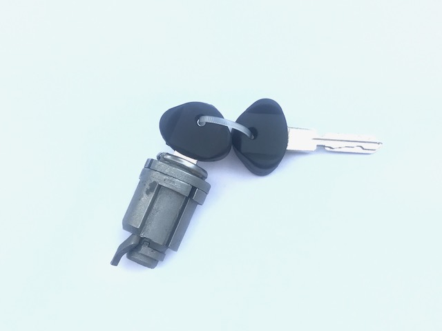 W201 W124 Late W126 Ignition Switch Tumbler w/ Two Keys - Tools and ...