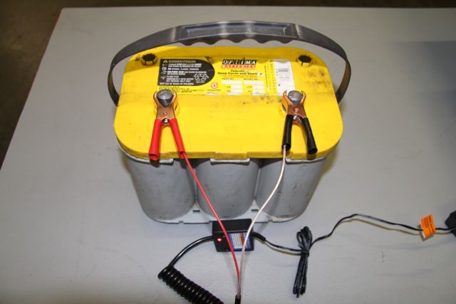 Battery Float (Trickle) Charger | Product | MercedesSource.com