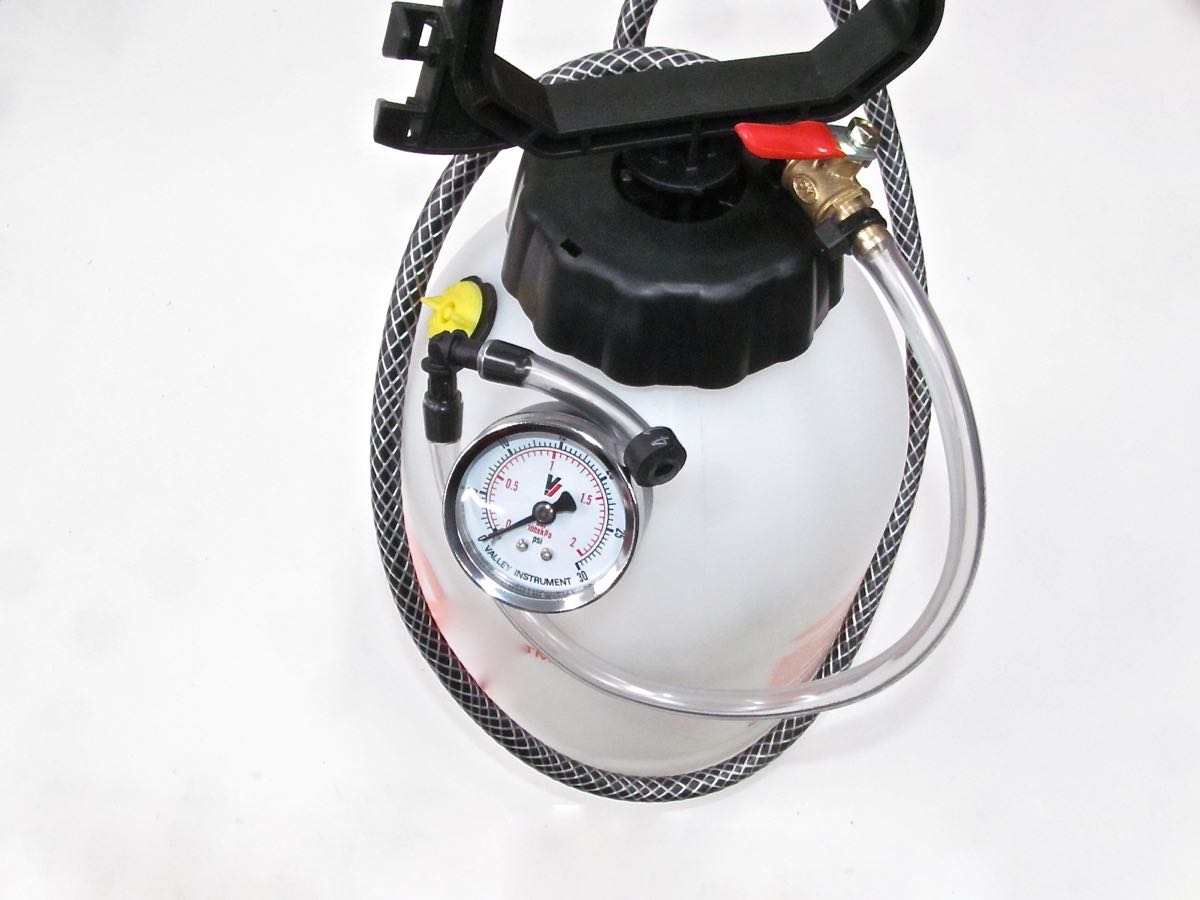 Easy-No-Mess Rear End and Manual Trans Fluid Fill Tank | Specialty ...