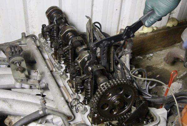 Mercedes Early Gas Engine Custom Valve Spring Compressor / Valve ...