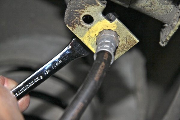 Replacing Flexible Rubber Brake Hoses - ALL models | Brake Problem ...